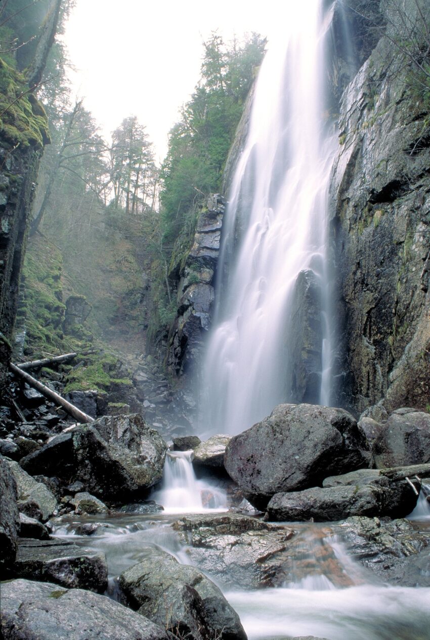 Discover the Magic of Alaska's Waterfalls: Top 10 Best Spots for ...